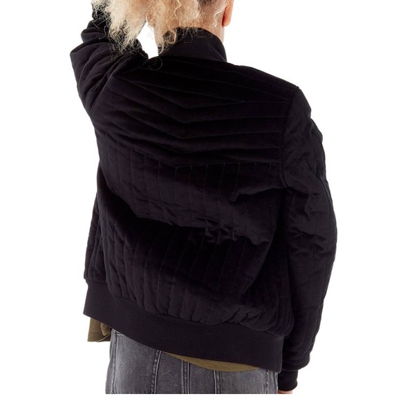 Volcom | Jackets & Coats | Volcom Outta My Lane Quilted Bomber Jacket ...